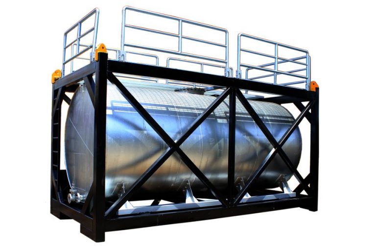 2,000 Litre Tote Tank c/w BS Skid